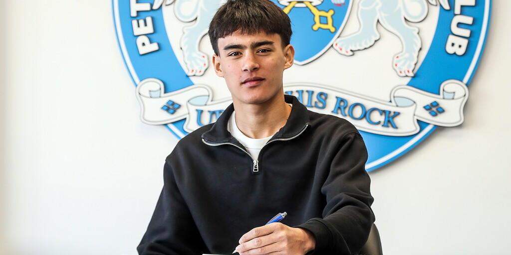 Fox Pens Professional Contract | Peterborough United - The Posh